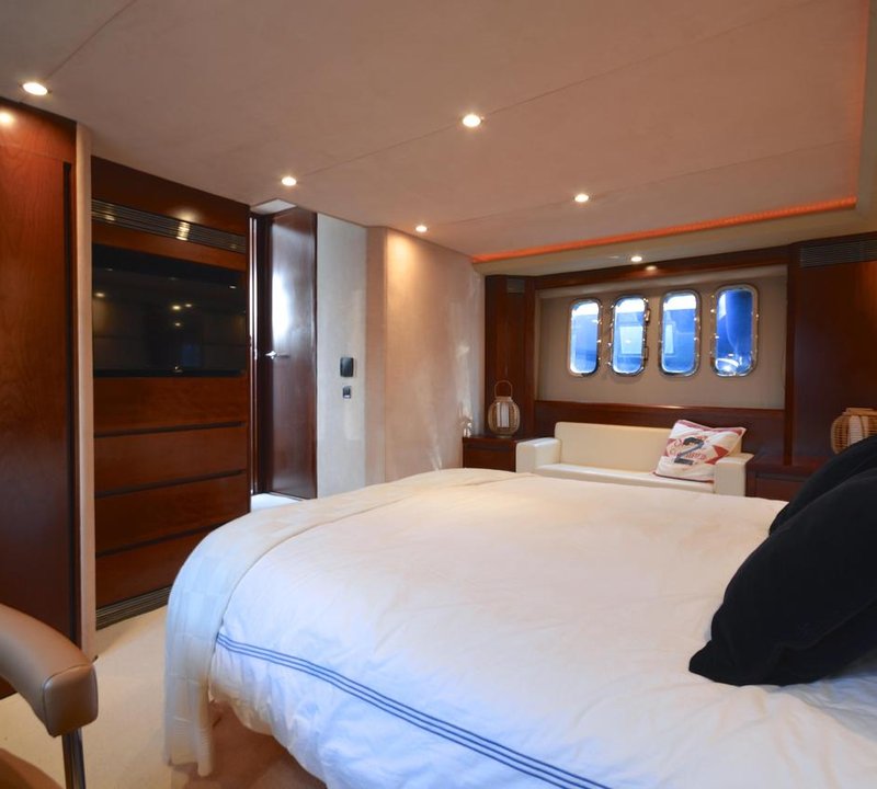 PINK PANTHER Yacht Charter Details, Princess | CHARTERWORLD Luxury ...